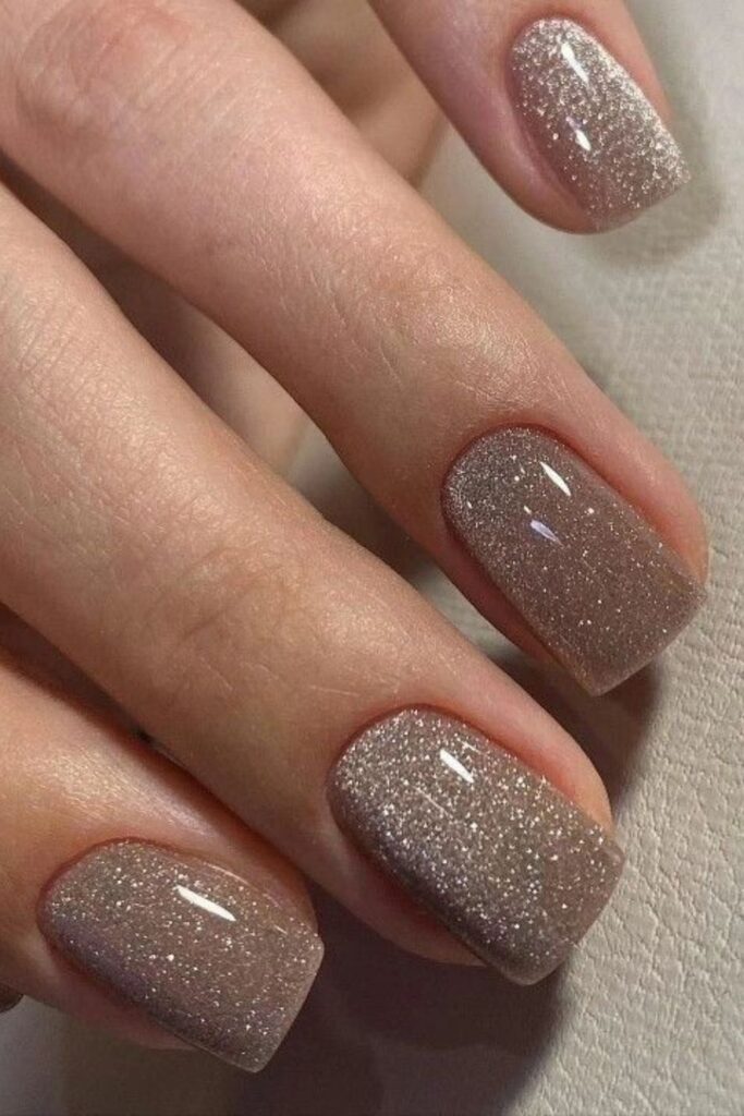 41 Gorgeous Fall Nail Colors You’ll Love This 2025 Season