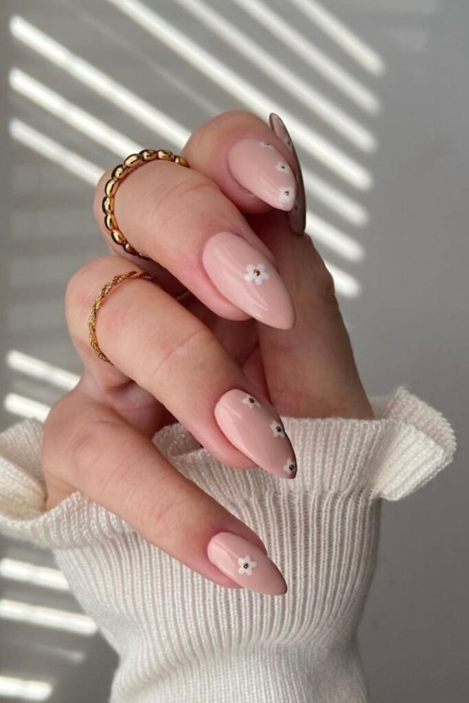 41 Fresh March Nails to Welcome Spring in Style