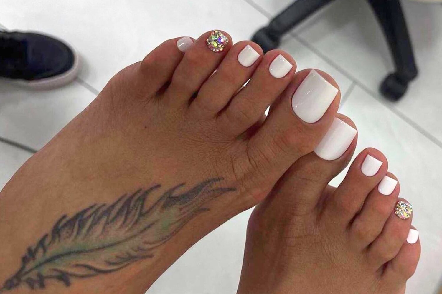 40 Elegant Wedding Toe Nail Designs for Your Special Day