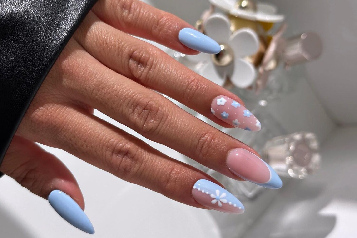 35 Stunning Blue Spring Nails to Refresh Your Look