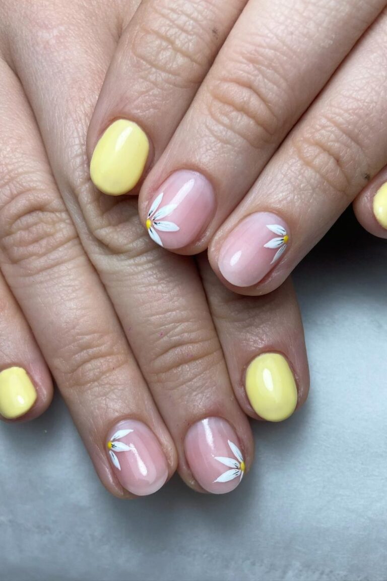 30+ Spring Flower Nail Designs to Refresh Your Look