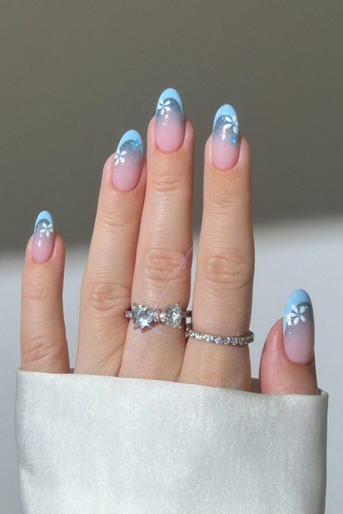 46 Stunning Blue Prom Nails: Trendy Designs for a Glamorous Look