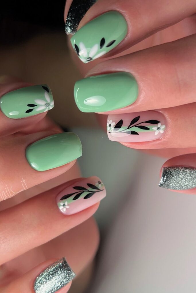 Fresh Green Spring Nails to Brighten Your Look