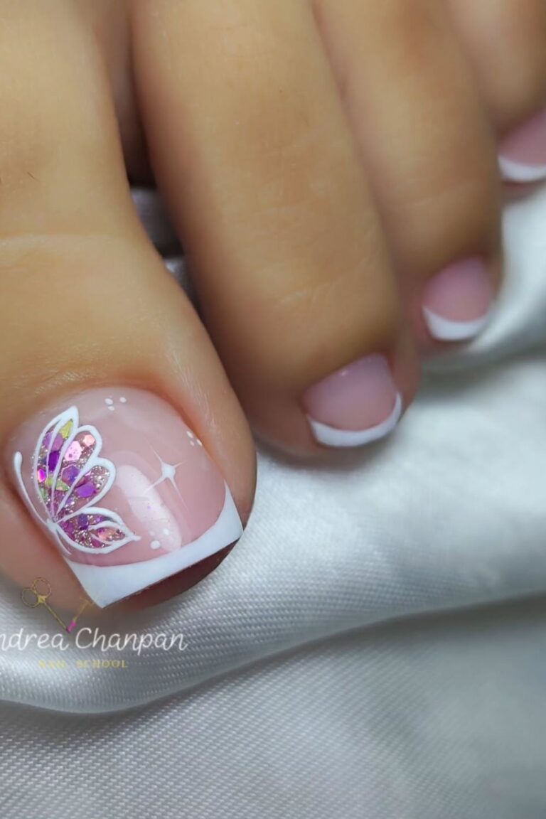 31 Fresh & Trendy Spring Toenail Designs to Try This Season