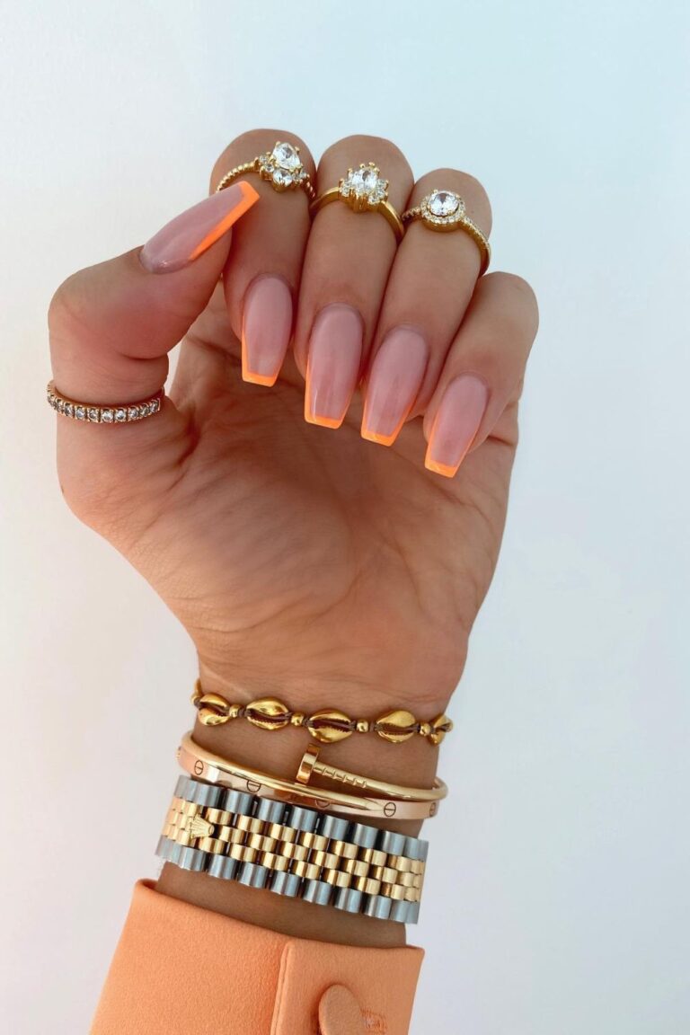 28 Orange Summer Nails That Brighten Up Your Look