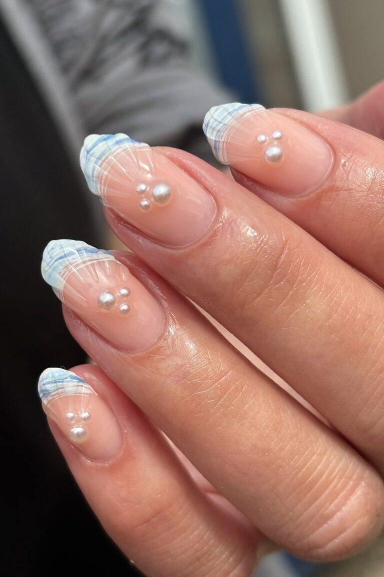 Summer Seashell Nails: 32 Beach-Inspired Designs to Try