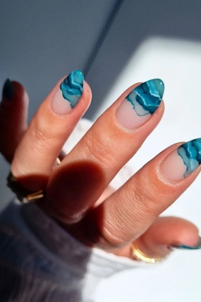 34 Wave Nails Design Ideas for a Chic, Trendy Look