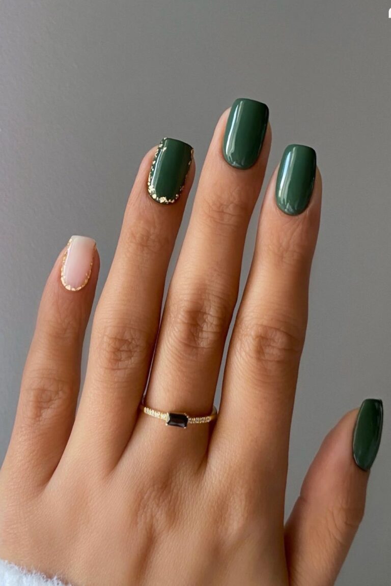 27 Green Fall Nails That You’ll Want to Copy This Season
