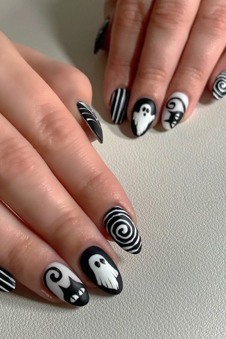 32 October Nails: The Best Nail Designs for Fall