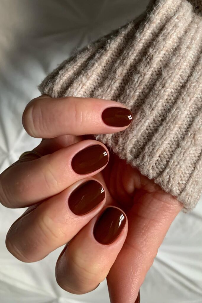32 October Nails: The Best Nail Designs for Fall