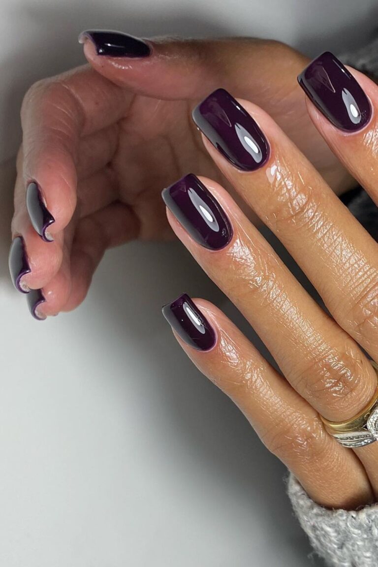 17 Chic Purple Fall Nails for a Cozy Autumn Look
