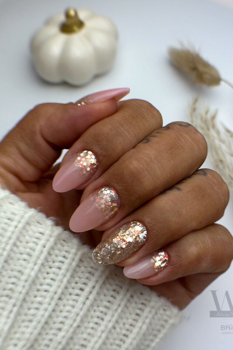 28 Gold Nail Designs That Shine with Elegance and Style