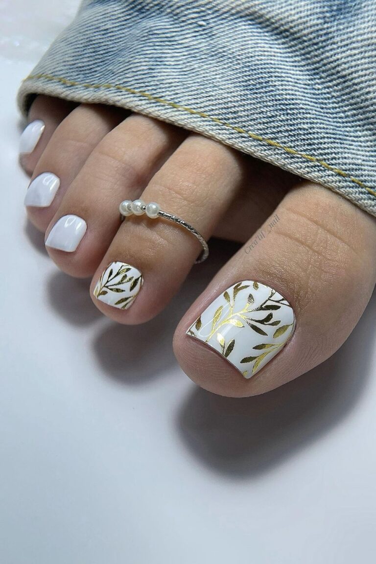 30 Fresh Pedicure Ideas to Inspire Your Next Salon Visit