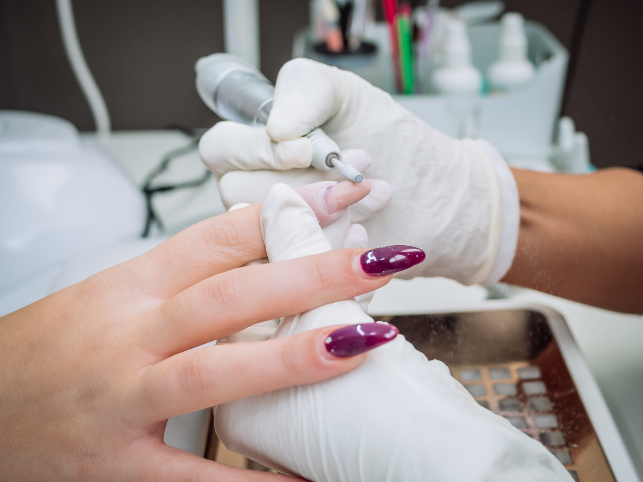 What Are Acrylic Nails – Pros, Cons, Removal & Healing Tips