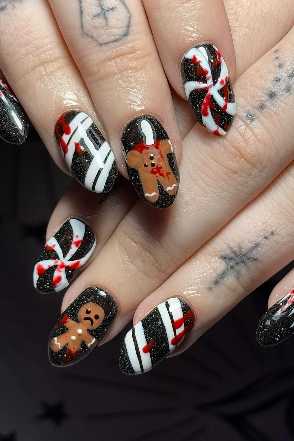 21 Gingerbread Nails to Try This Holiday Season