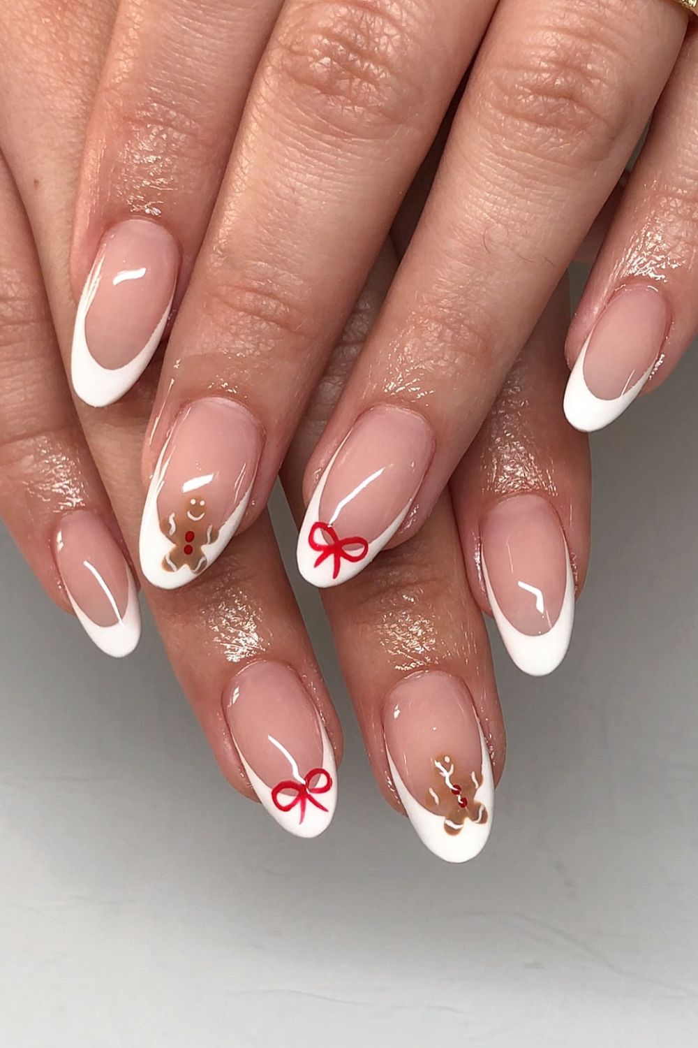 21 Gingerbread Nails to Try This Holiday Season
