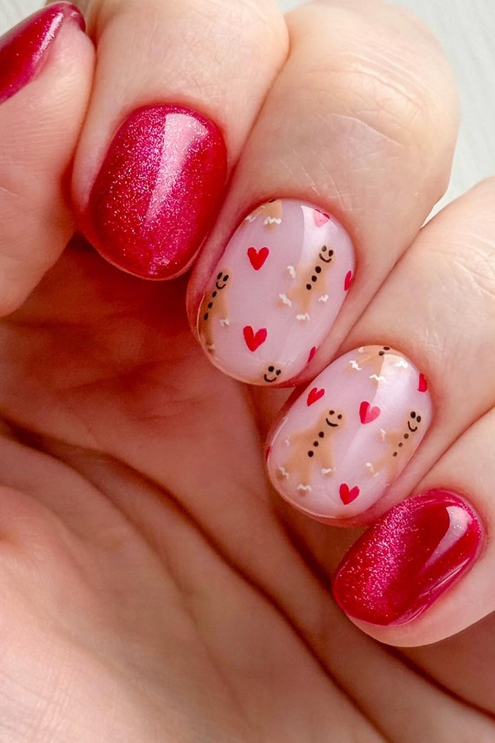 21 Gingerbread Nails to Try This Holiday Season