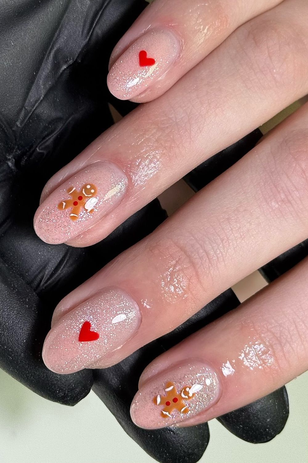 21 Gingerbread Nails to Try This Holiday Season