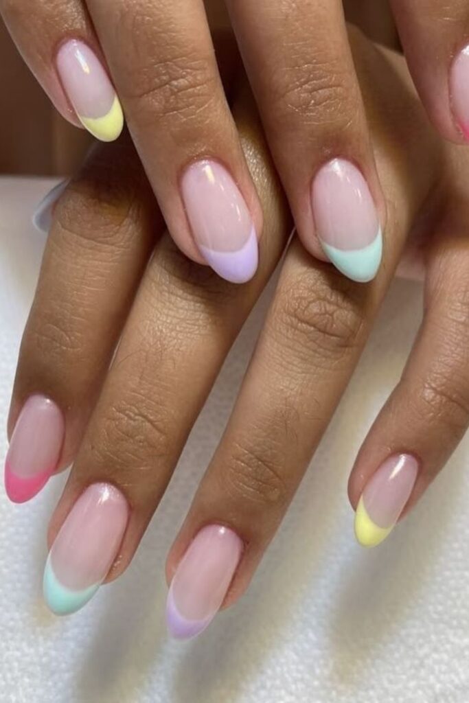 16 Nails with Different Colors on Each Hand: A Trend to Try Now